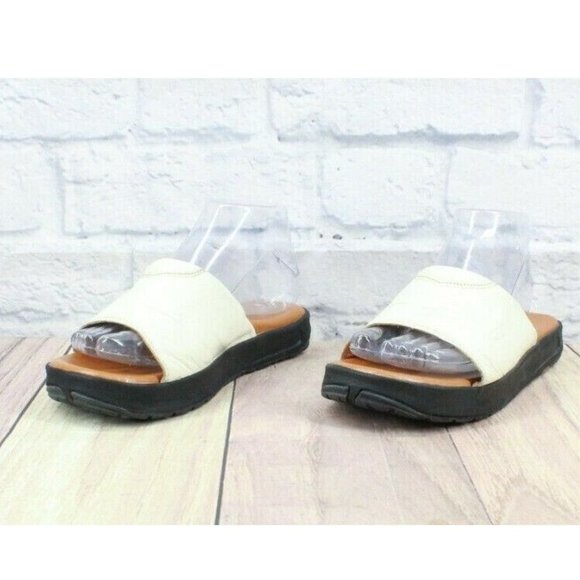 Dolce Vita | Shoes | Gravis Dolce White Sands Leather Wedge Slip On ...